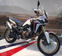 [ T16042 ] Tamiya Honda CRF1000L Africa 1/6 | Modelbouw Baillien